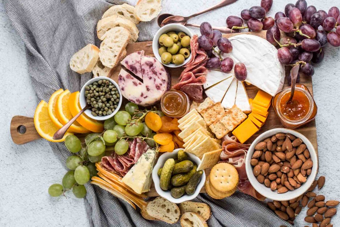 ¿Cómo hacer una tabla de charcutería perfecta? - Dapper Magazine