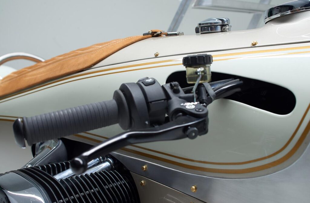 Así luce la moto R18 de BMW con la que celebra su centenario - Dapper ...