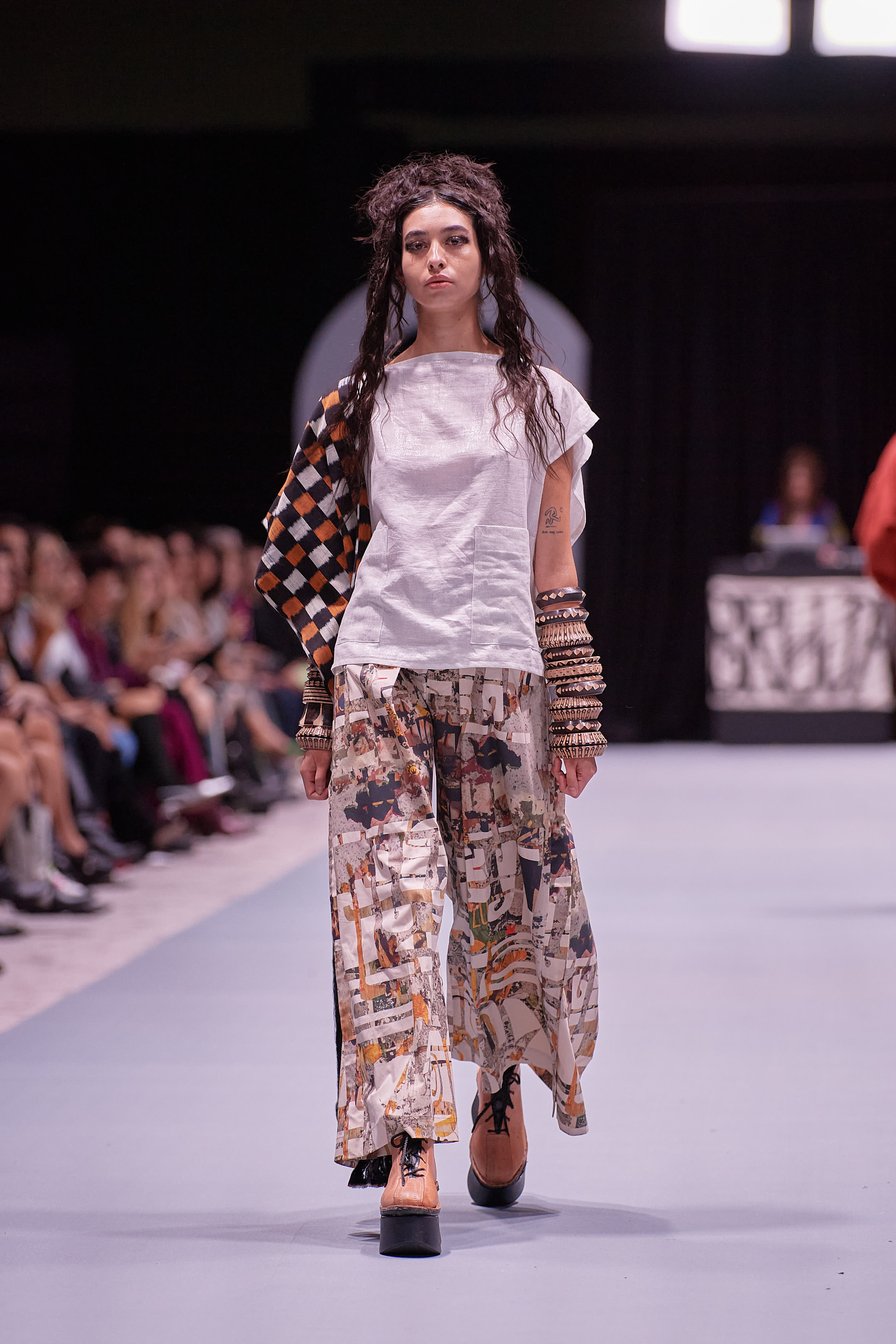 Revive el primer día de Mercedes-Benz Fashion Week México presentado ...
