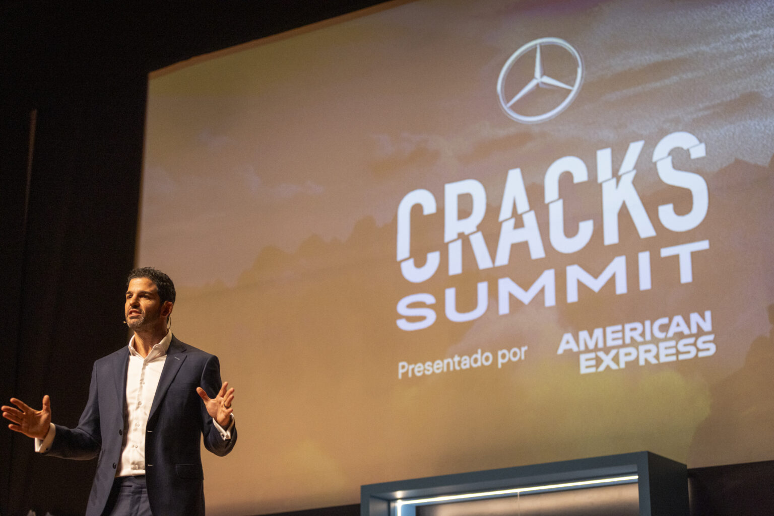 Así vivimos Mercedes-Benz Cracks Summit presentado por American Express ...