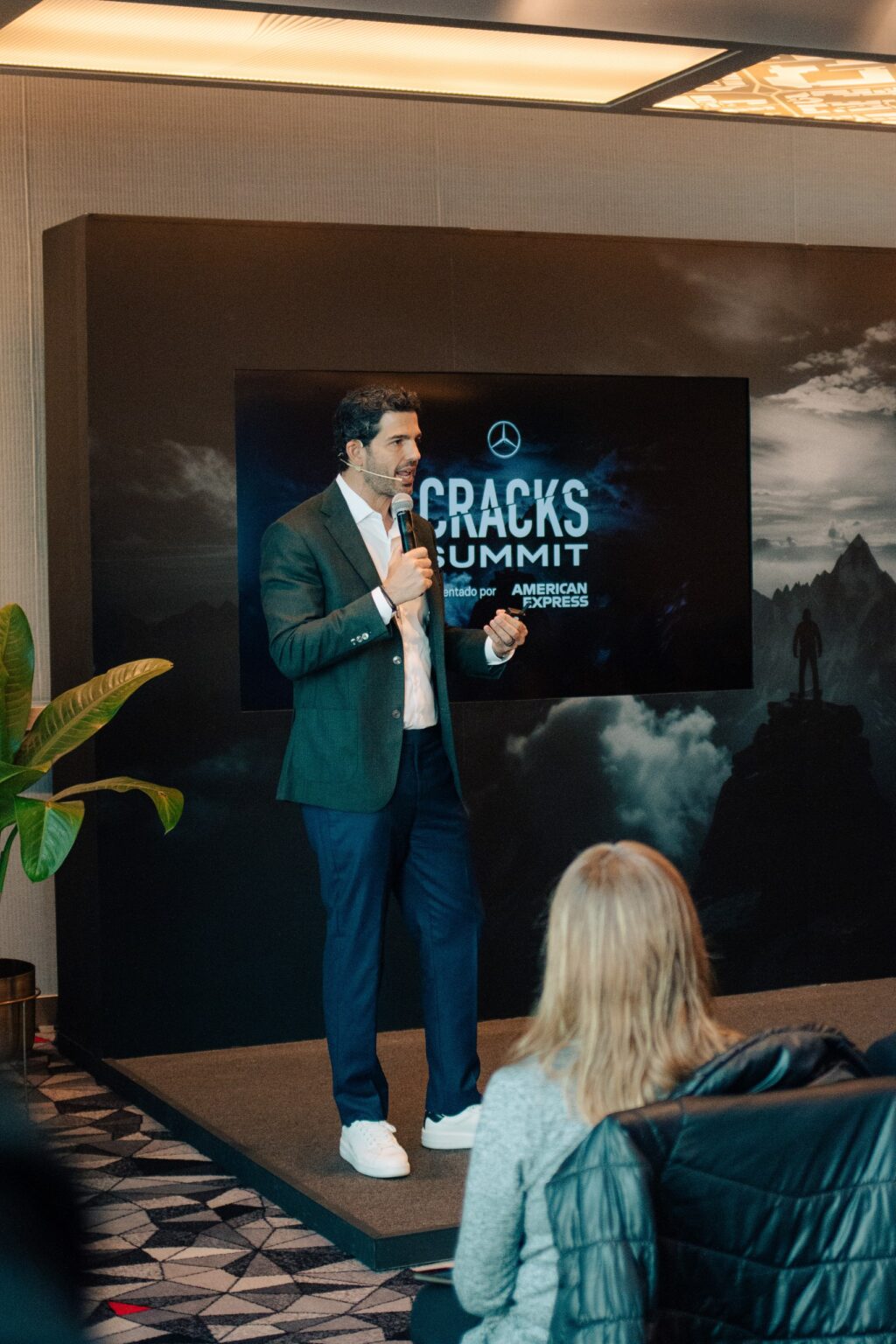 Oso Trava: lecciones de éxito para emprender - Dapper Magazine