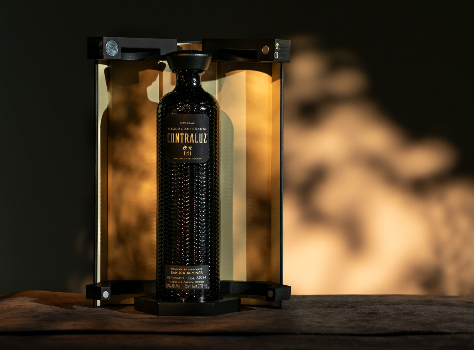 Contraluz 11:11, la primera edición limitada del Mezcal Contraluz ...