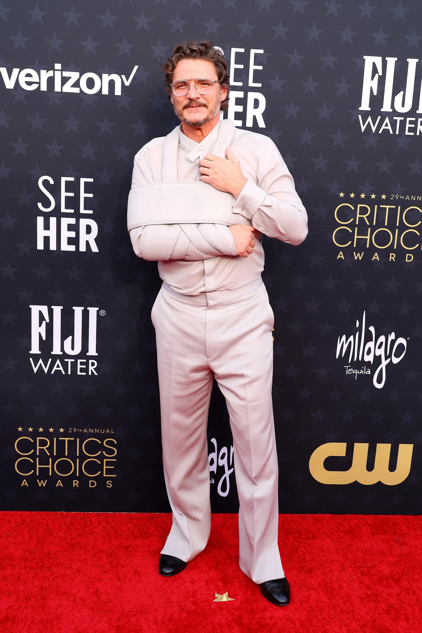 El nuevo ícono masculino del momento: Pedro Pascal. - Dapper Magazine