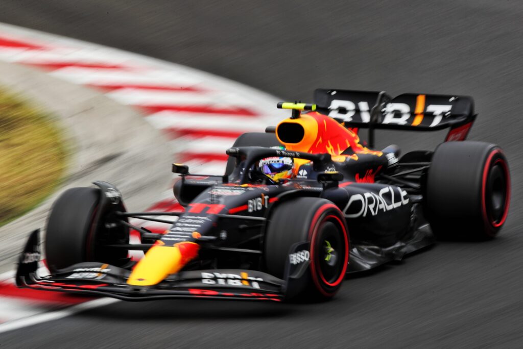 Checo Pérez: Ya es oficial su nuevo contrato con Red Bull - Dapper Magazine