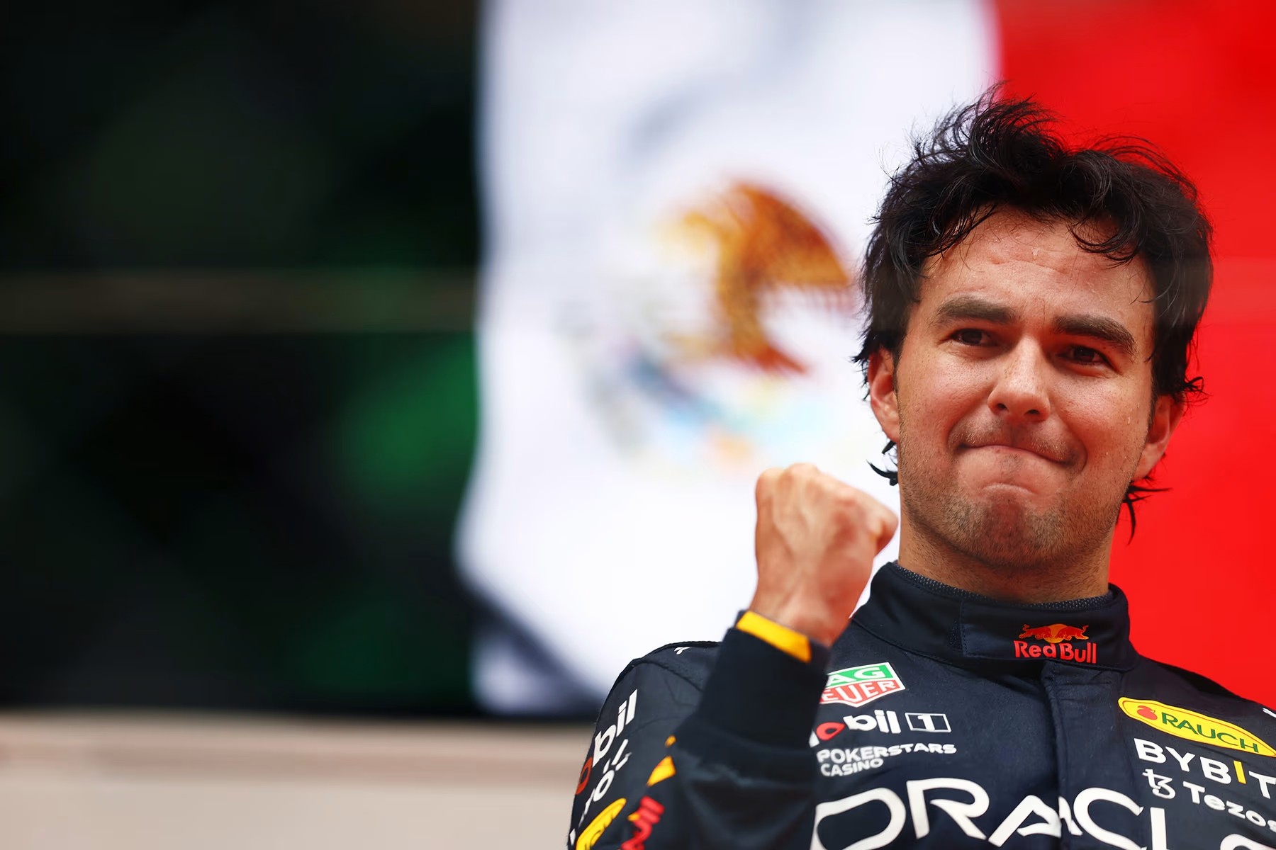 Checo Pérez: Ya es oficial su nuevo contrato con Red Bull - Dapper Magazine