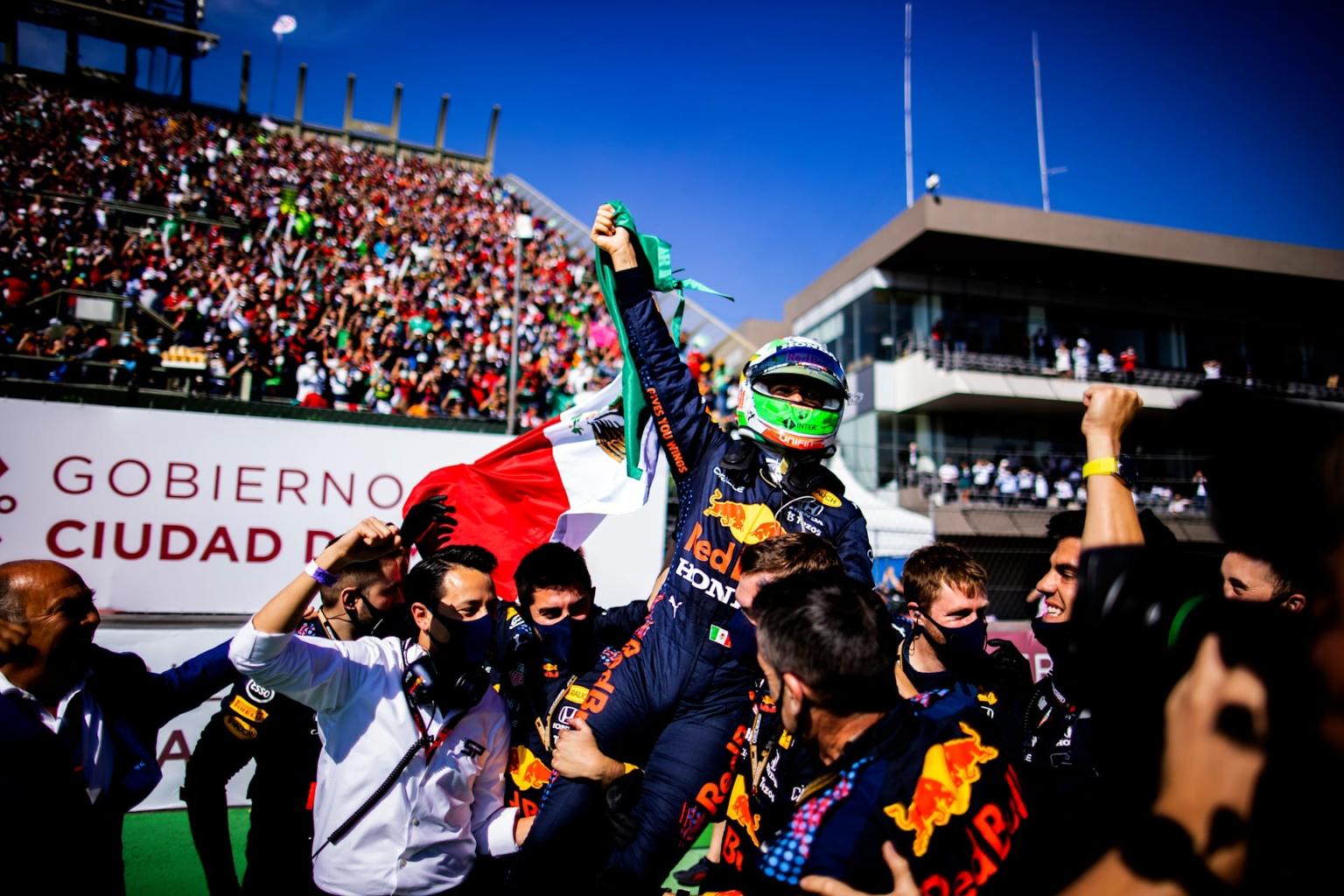 Los Mejores Momentos Del Gran Premio De México Dapper Magazine