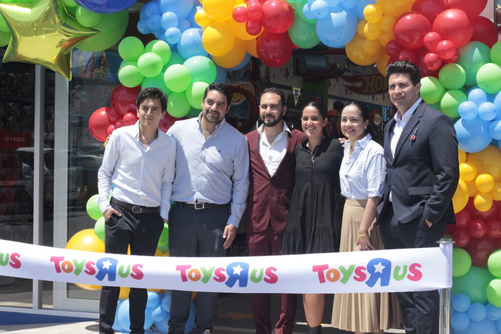 Toys “R” Us lleva a Querétaro una experiencia donde la diversión cobra ...